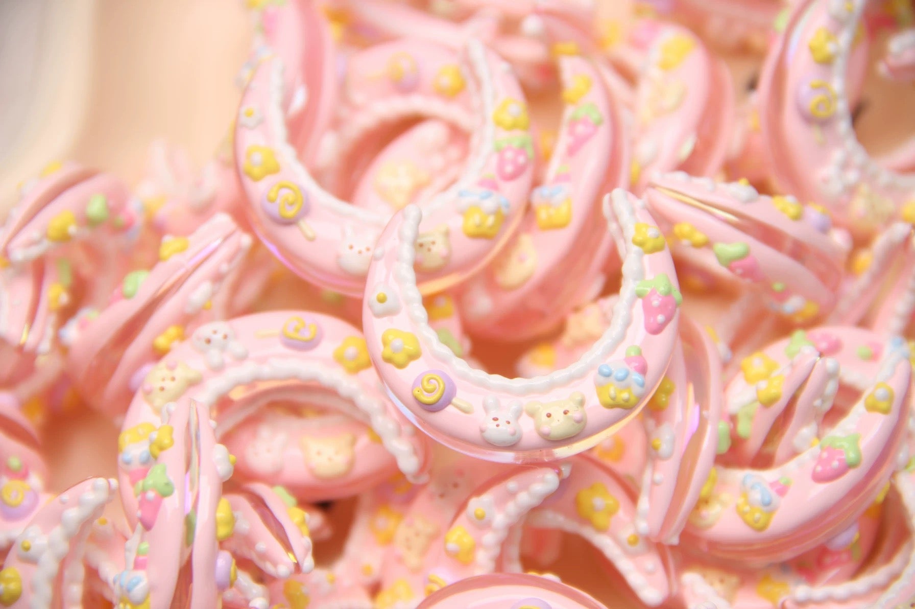 Hand-Painted Moon Bead – CloudDIY